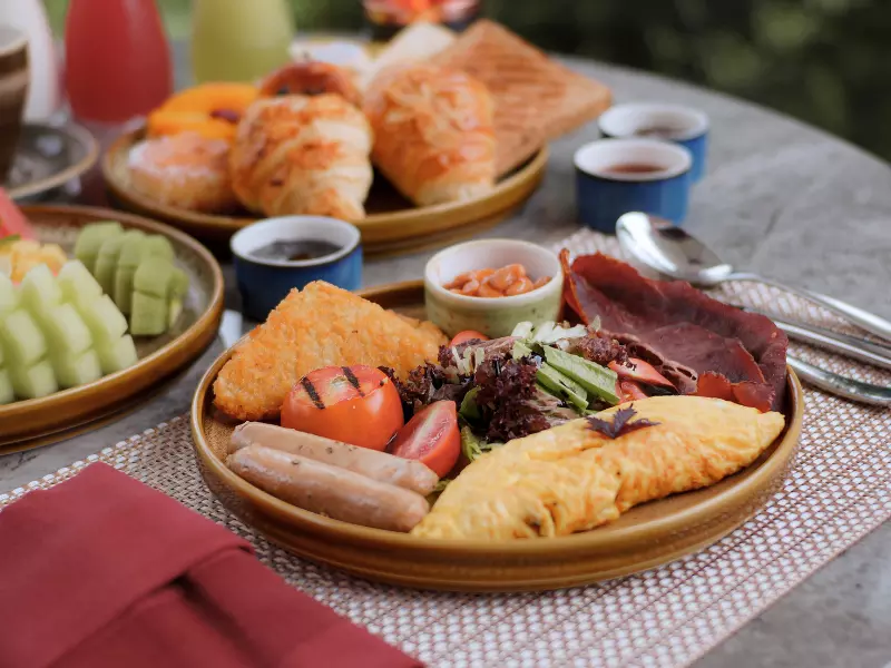 Yogyakarta Restaurants & Bar | Garrya Bianti Yogyakarta